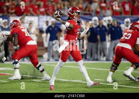 Lynchburg, VA, USA. 14th Sep, 2019. Buffalo Bulls quarterback Matt ...