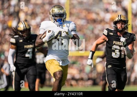 Notre Dame running back Jeremiyah Love watches during warm ups before the College Football ...