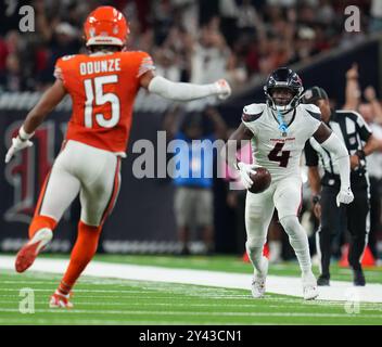 Houston Texans cornerback Kamari Lassiter (4) greets cornerback Tremon ...