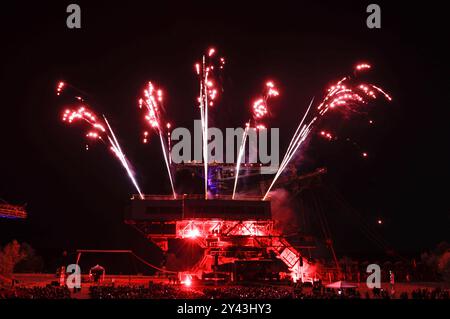 Feuerwerksfestival Pyro Games im Freilichtmuseum Ferropolis ...