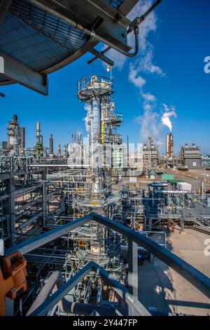 Oil refinery in Northern California Stock Photo - Alamy