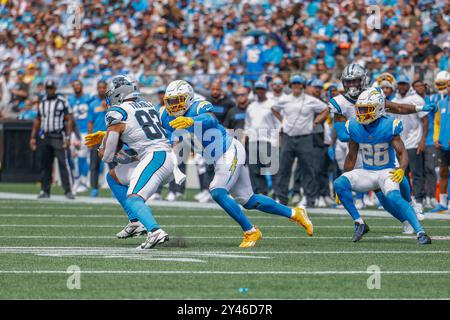 Los Angeles Chargers linebacker Daiyan Henley (0) runs during an NFL ...