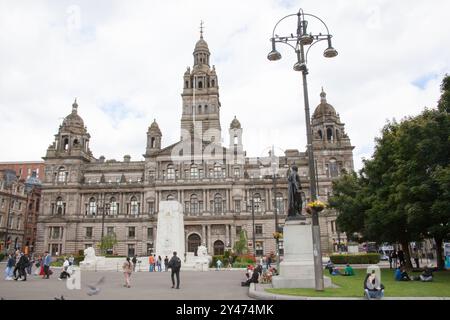 Views of George Square in Glasgow city Centre, Scotland in the United ...
