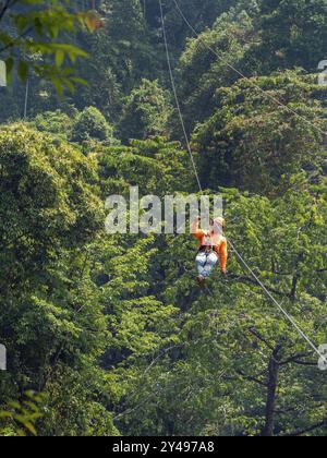 LAOS, CHAMPASAK PROVINCE, CHAMPASAK, BOLOVEN PLATEAU, TAT LO WATERFALL ...