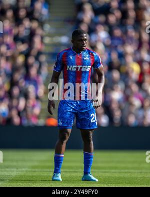 Cheick Doucoure of Crystal Palace FC celebrates with the trophy during ...