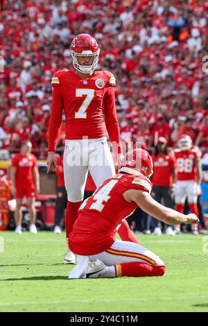 Kansas City Chiefs place kicker Harrison Butker (7) and Las Vegas ...