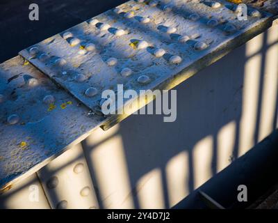 SHADOWS SHAPES OBJECTS COLOUR OBSCURE ITEMS Stock Photo - Alamy