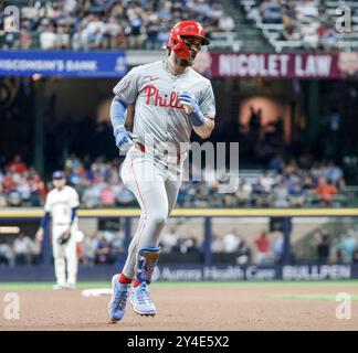 Philadelphia Phillies first baseman Bryce Harper (3) in action during ...