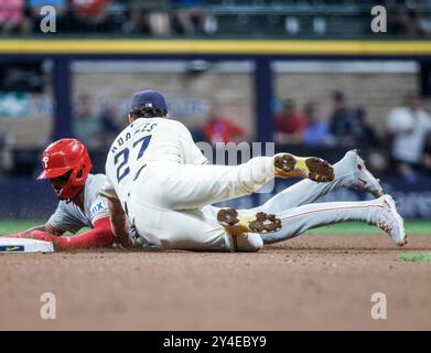 Philadelphia Phillies outfielder Johan Rojas catches a fly ball hit by ...