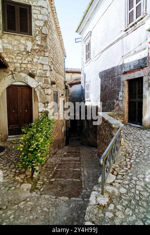 Medieval village of Fumone,Frosinone,Lazio,Italy Stock Photo - Alamy