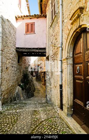 Medieval village of Fumone,Frosinone,Lazio,Italy Stock Photo - Alamy