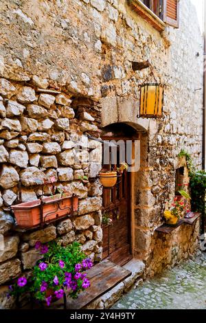 Medieval village of Fumone,Frosinone,Lazio,Italy Stock Photo - Alamy