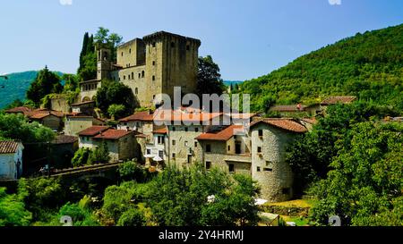 Fortezza della Verrucola, Verrucola,Massa Carrara province,Tuscany ...