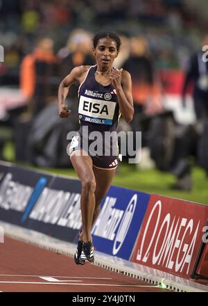 Medina Eisa of Ethiopia competing in the women’s 5000m with a new U20 ...
