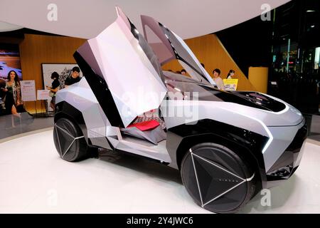 Electric vehicles at the Nissan Motor Co., Ltd. Global Headquarters in ...