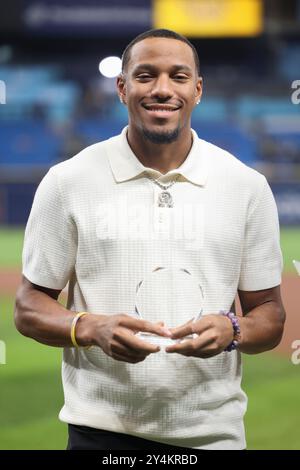 Tampa Bay Rays' Chandler Simpson wore cleats for Father's Day that ...