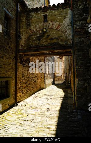 Ancient medieval village of Monterone. Province of Arezzo. Tuscany ...