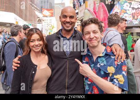 Nicholas Christopher, Andrew Barth Feldman, Tom Alan Robbins, Sarah ...