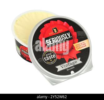 Seriously Strong vintage cheddar cheese spread made with Scottish ...