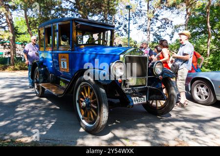 Dort Touring 1922 at Vienna Classic Days 2024, oldtimer car parade ...