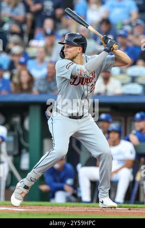 Detroit Tigers center fielder Parker Meadows catches a flyout by ...