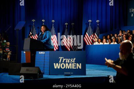 Atlanta, USA. 20th Sep, 2024. Vice President Kamala Harris arrives to ...