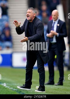 Dundee manager Tony Docherty during the William Hill Premiership match ...