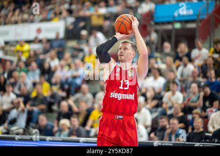 Andreas Obst (FC Bayern Basketball, #13) nach dem Spiel, GER, FC Bayern ...