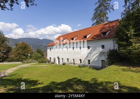 Gate building of the Massenburg, former castle complex, Massenberg ...