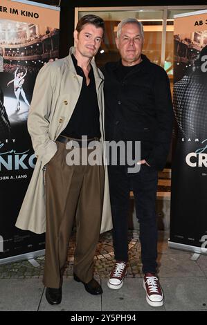 Schauspieler Sam Riley und Regisseur Jan-Ole Gerster während der ...