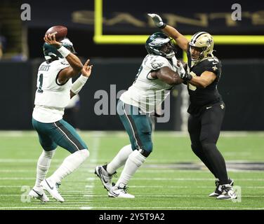 Philadelphia Eagles offensive tackle Mekhi Becton celebrates with son ...