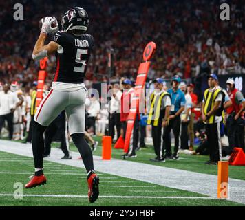 Atlanta Falcons wide receiver Drake London (5) works during the second ...