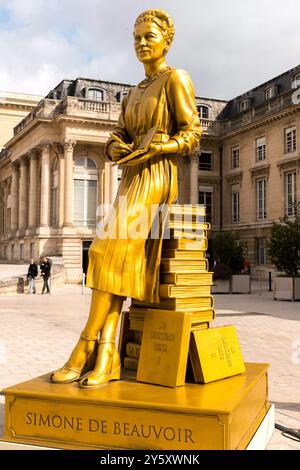 The statues of the "ten golden women" revealed at the opening ceremony of the Paris 2024 Olympic ...