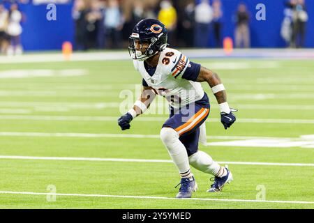 Chicago Bears defensive back Jonathan Owens (36) stands for the ...