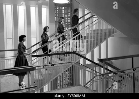 FIRST MORMON CHAPEL IN LONDON - WITH DAVID O MCKAY 26 FEBRUARY 1961 ...