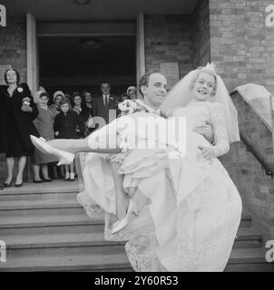 ROBBINS M BRIDE/HAL DYER / 5 NOVEMBER 1960 Stock Photo - Alamy