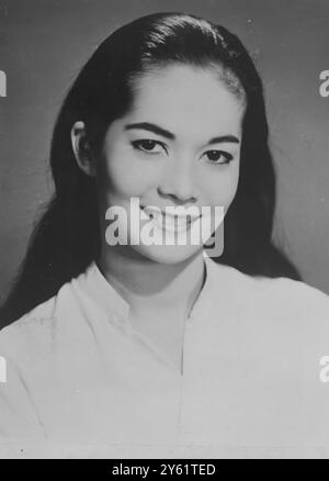 NANCY KWAN THE NEW SUZIE WONG 14 FEBRUARY 1960 Stock Photo - Alamy