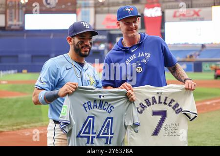 Toronto Blue Jays pitcher Bowden Francis (44) works against the San ...