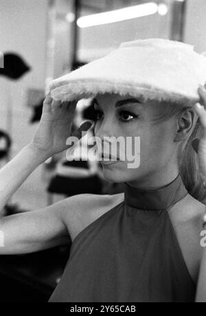 Lee Sharon , American burlesque dancer in London in 1955 Stock Photo ...