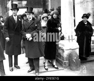 Wedding of Sir George Beaumont and Miss Renee Northey at Epsom Miss ...