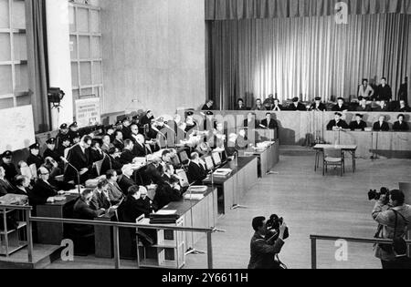 Eight of the 22 defendants in the Auschwitz trial sit between defence ...