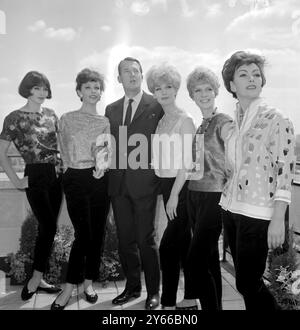 London: Designer Hardy Amies on roof of The Carlton Towers Hotel Stock ...