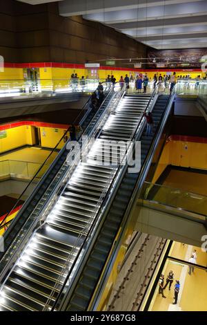 Subway, Metro, Quito, Ecuador, South America Stock Photo - Alamy