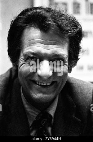 Spanish theater and film actor Alberto Closas during an interview in ...