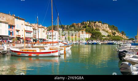 Colorful port of Cassis, Provence South of France Stock Photo - Alamy