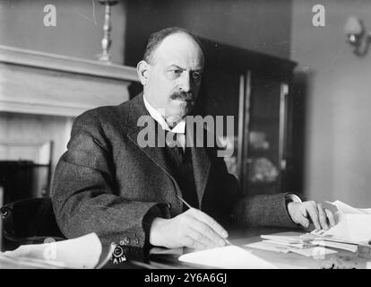 Senator Terrell writing at desk Stock Photo - Alamy