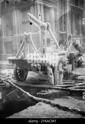 Frozen fire apparatus, Equitable fire Stock Photo - Alamy