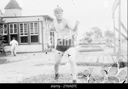 Al Palzer, boxer ca. 1910-1915 Stock Photo - Alamy
