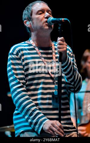 Simon Fowler with Ocean Colour Scene OCS at the Isle of Wight Festival ...
