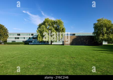 Rødovre Rådhus (Rødovre Town Hall), designed by Arne Jacobsen, 1956 ...
